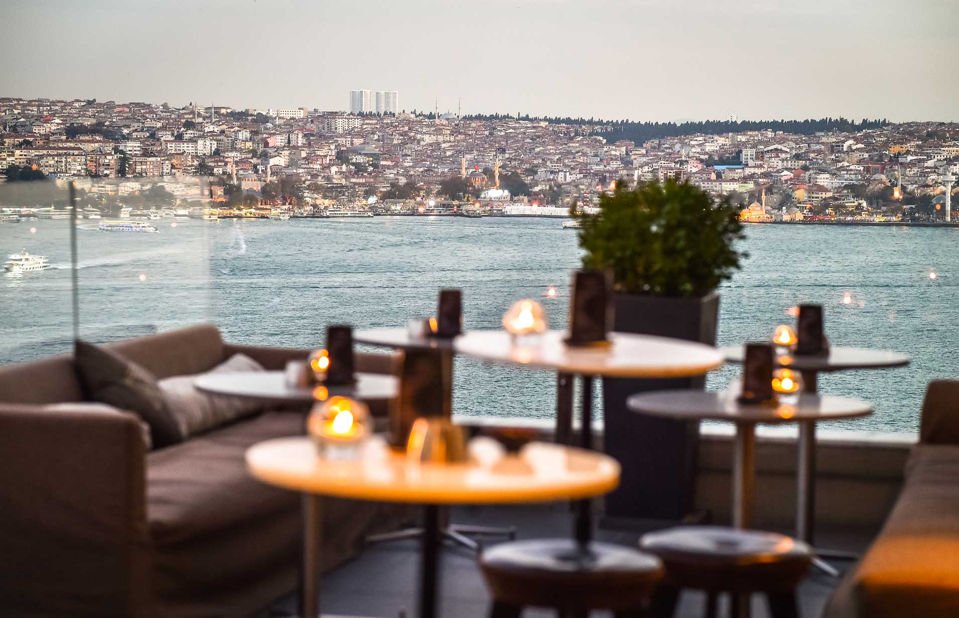 Vogue Restaurant & Bar